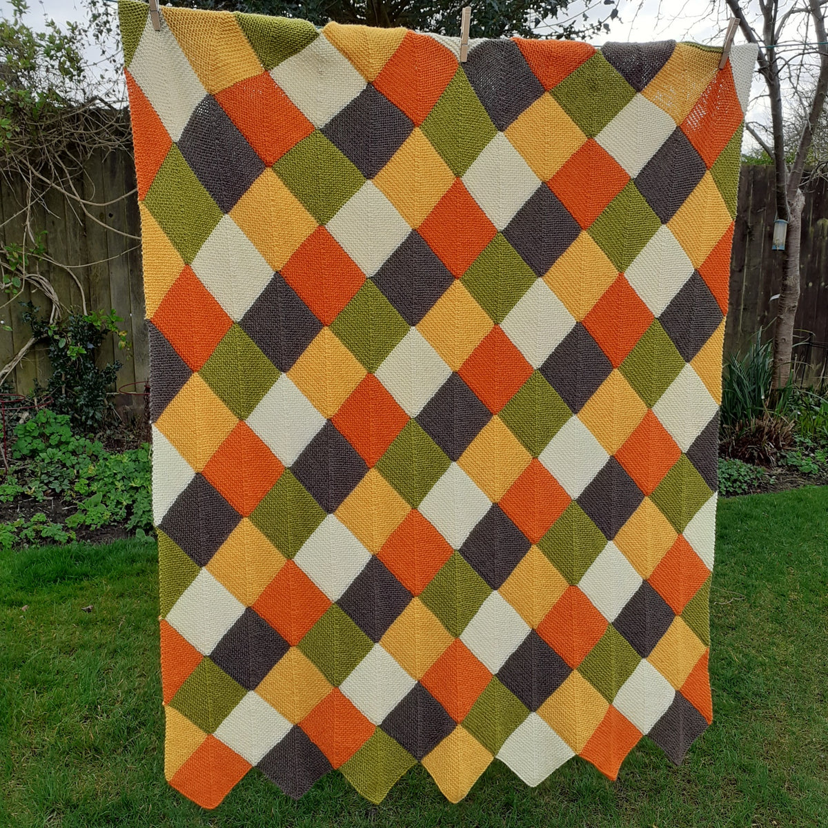 Domino blanket knitting kit - double knit – Knit One Kits